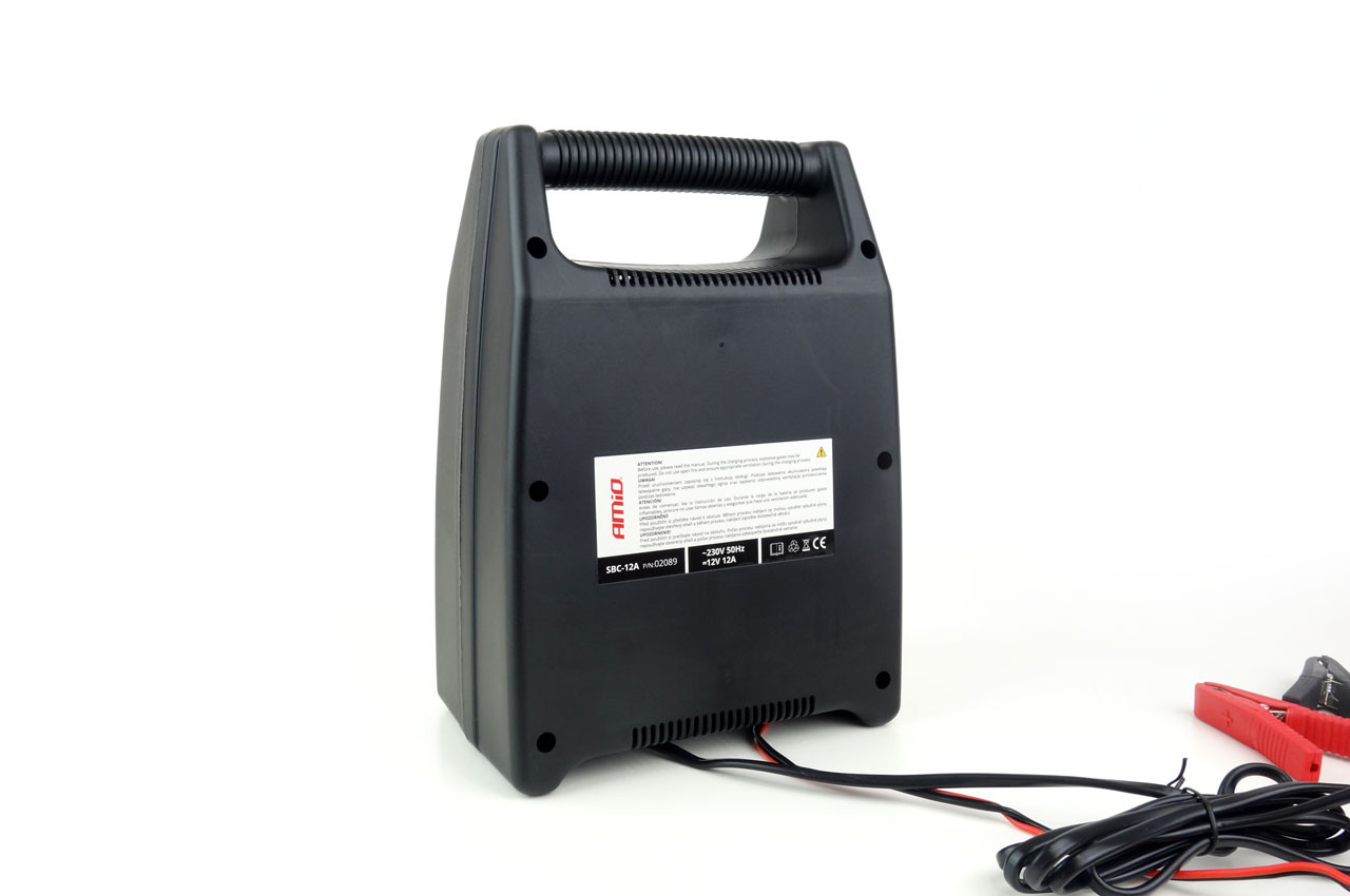 Acculader met zekering - 12A